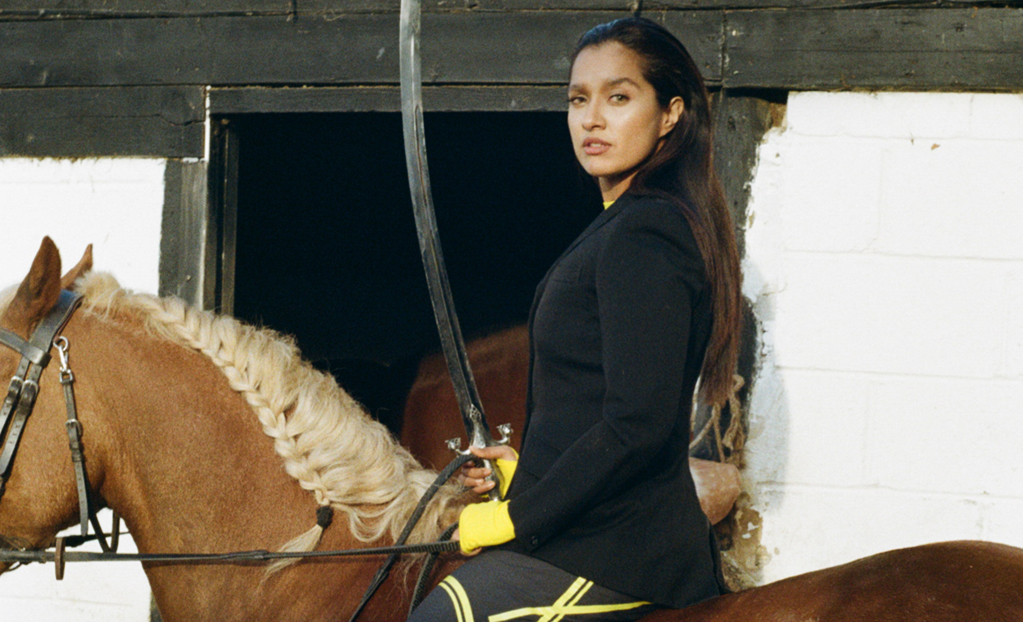 Babes With Blades: Jade Ang Jackman and Ayesha Hussain - Glorious Sport
